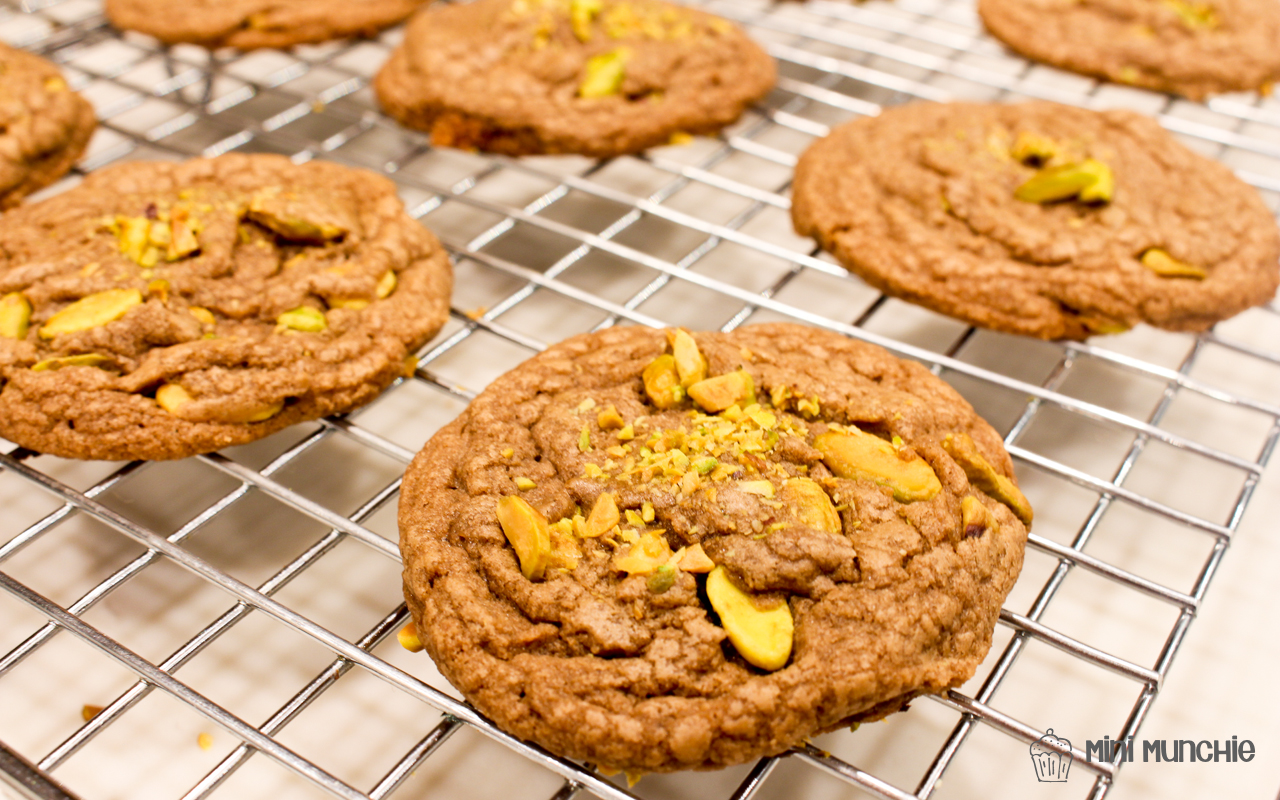 Pistachio Nutella Cookies | Mini Munchie