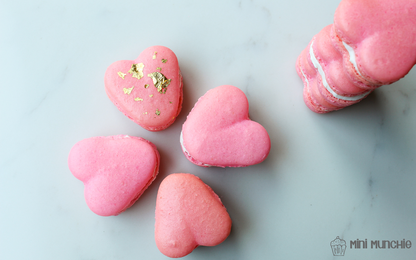Heart Macarons | Mini Munchie